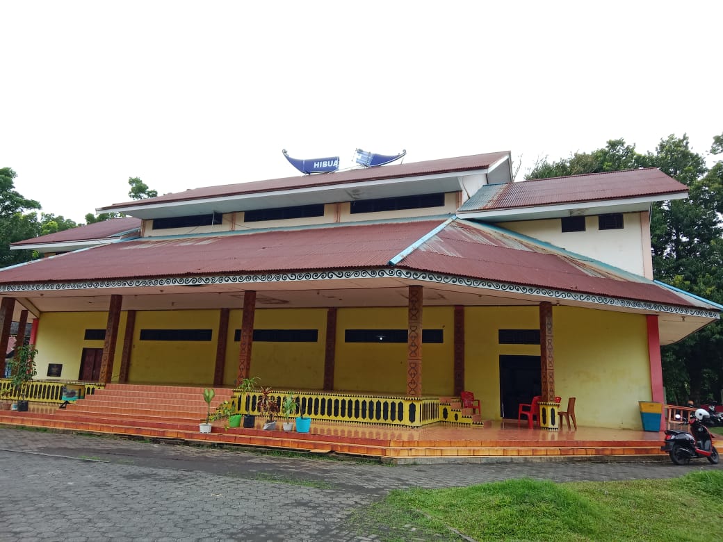 Rumah Adat Hibualamo Beralih Fungsi jadi Kantor DLH Halmahera Utara ...